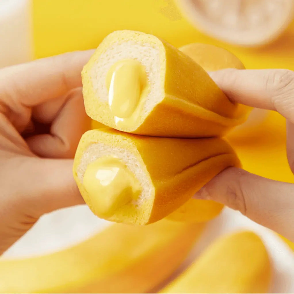Ranli Banana Custard Filling Bread Peelable, 66g — Exotic Snacks Company